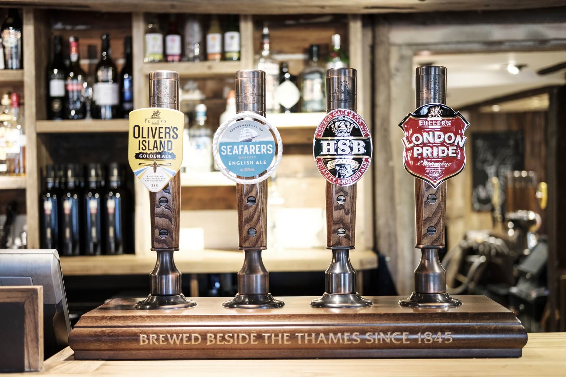 The White Hart - Drinks at The White Hart